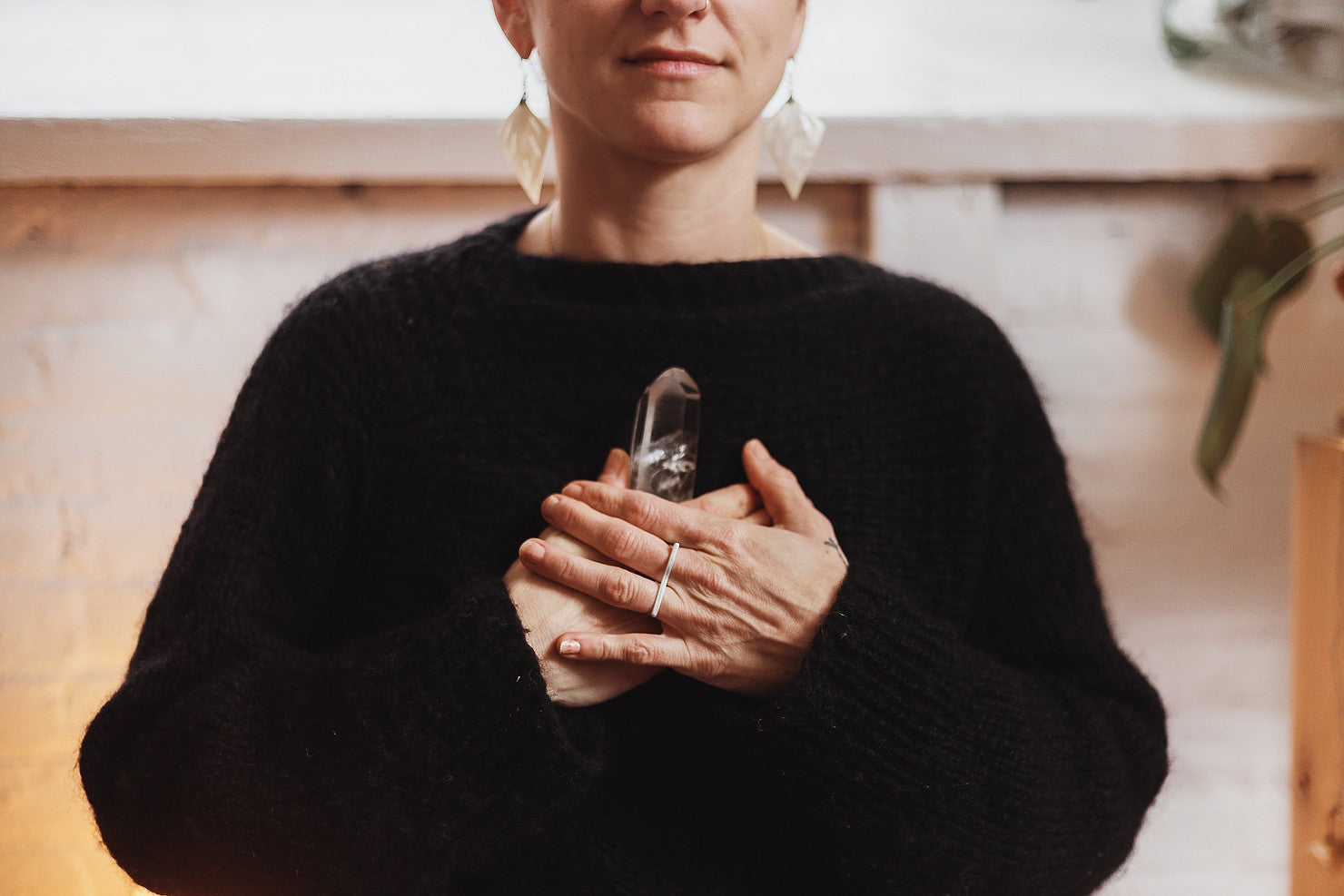 3 Crystals to Help with Holiday Overwhelm – Elements of Aura